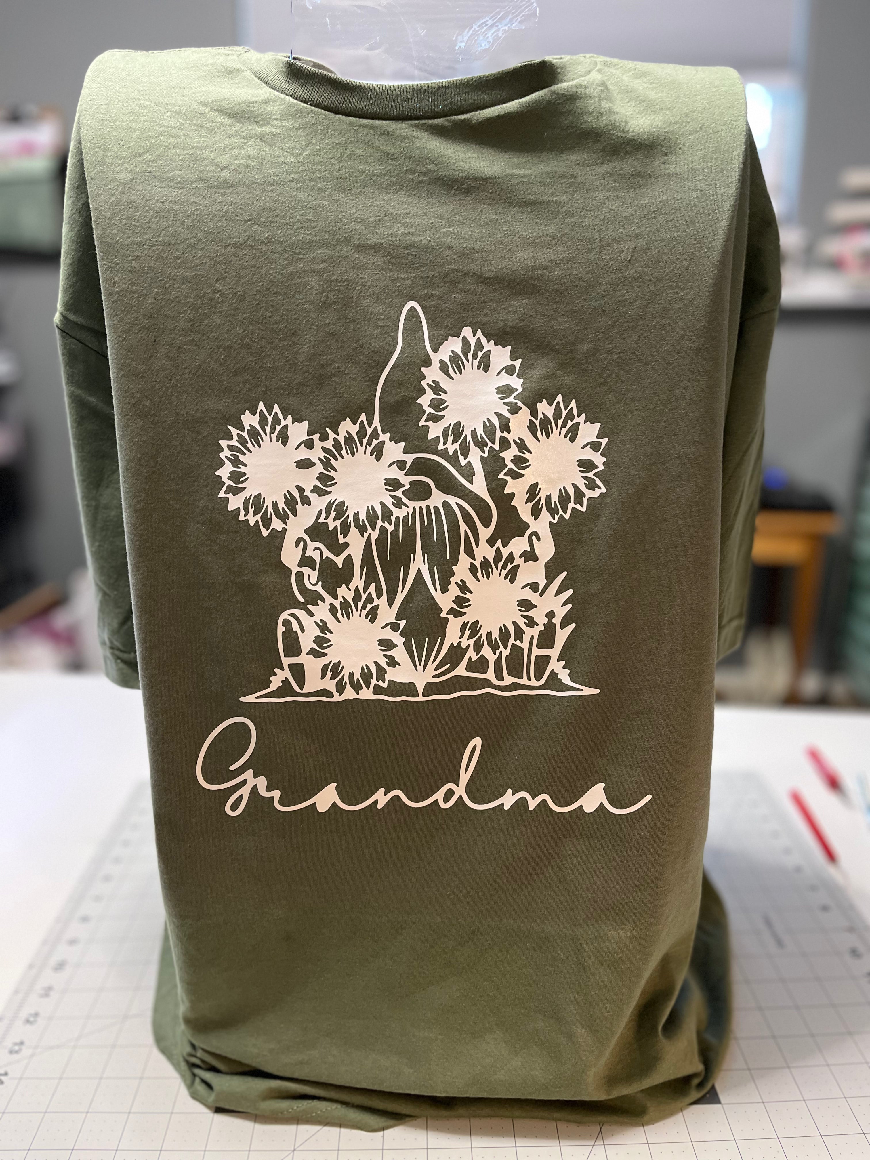 Gnome Grandma – 3 Boxers Designs